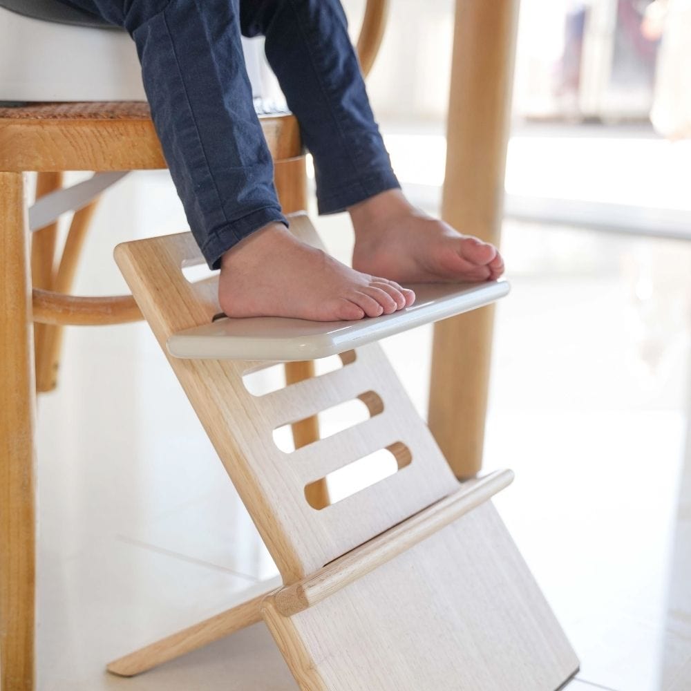 Footsi Grow – Adjustable Kids' Footrest for Dining & Study – nibbleandrest